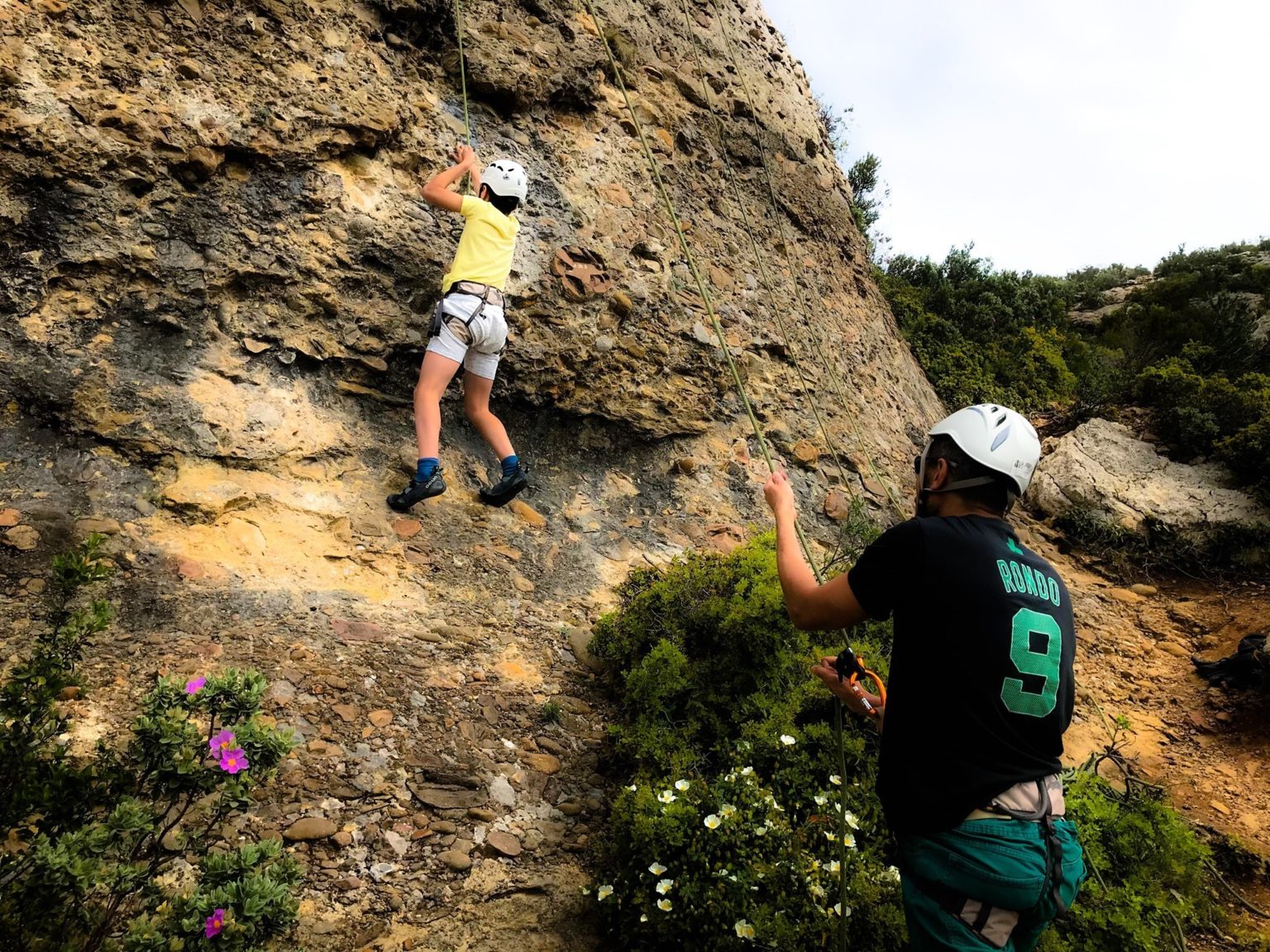 Escalade au Cap Canaille - Bureau des Guides des Calanques